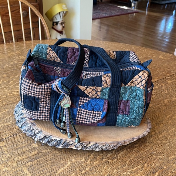 Donna Sharp | Bags | Donna Sharp Bear Walk Lisa Bag Quilted Shoulder ...
